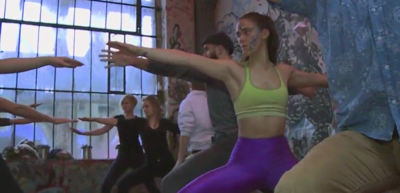 Über das Phänomen des "Morning Rave" - Roman Pernack